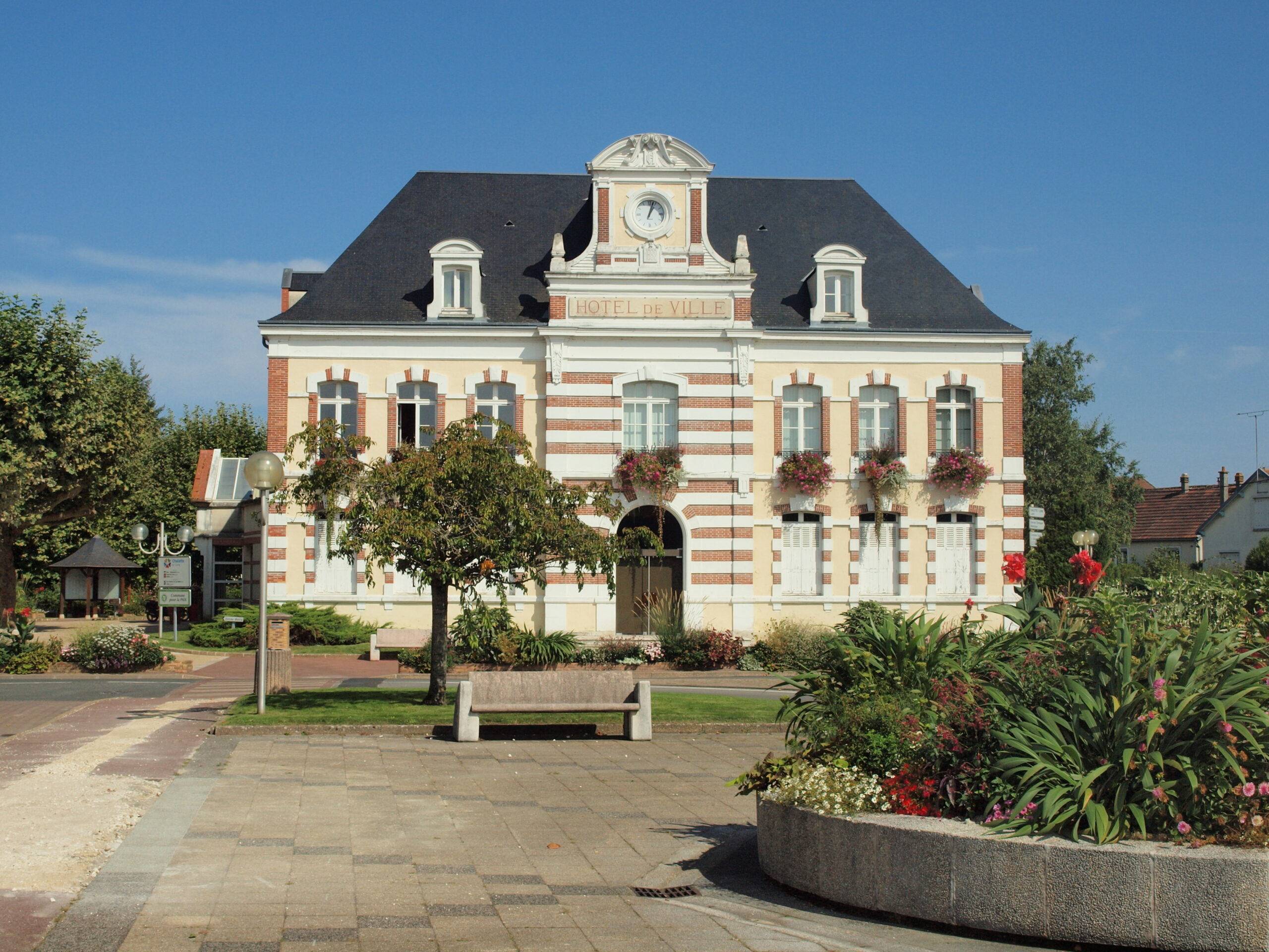 Châlette-sur-Loing - Le Klub Extraordinaire